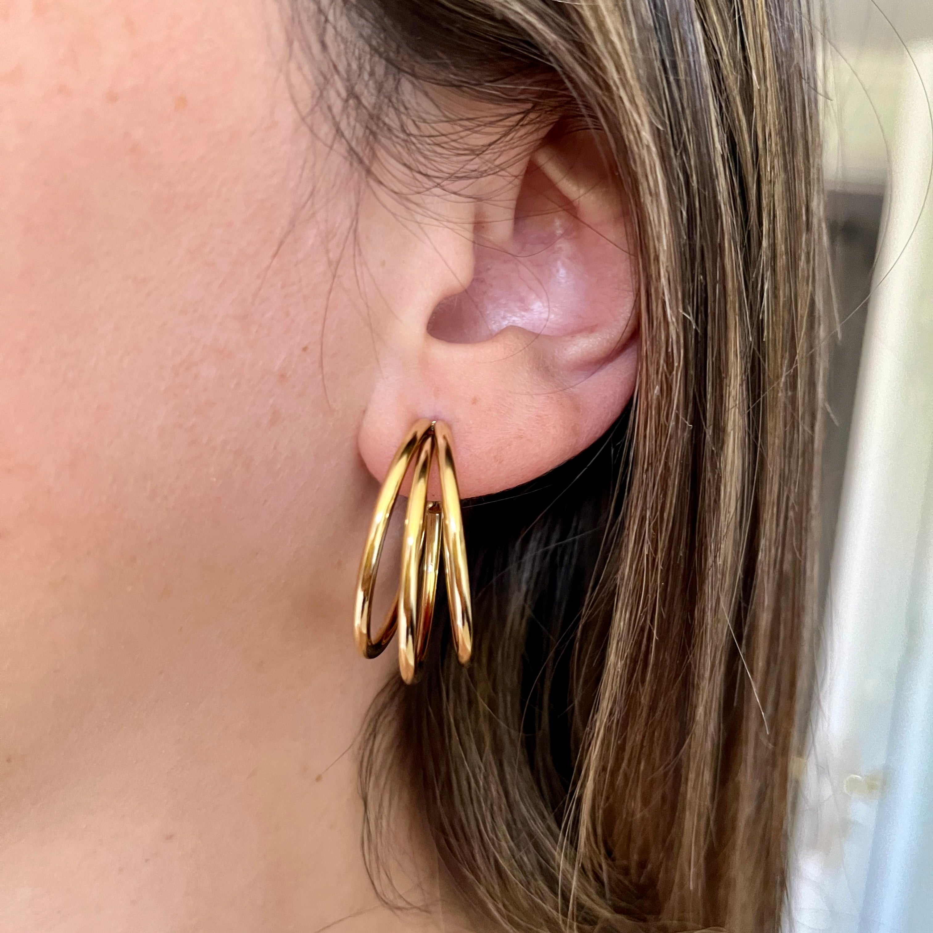 Aros triple argolla dorados – Joyas MAF